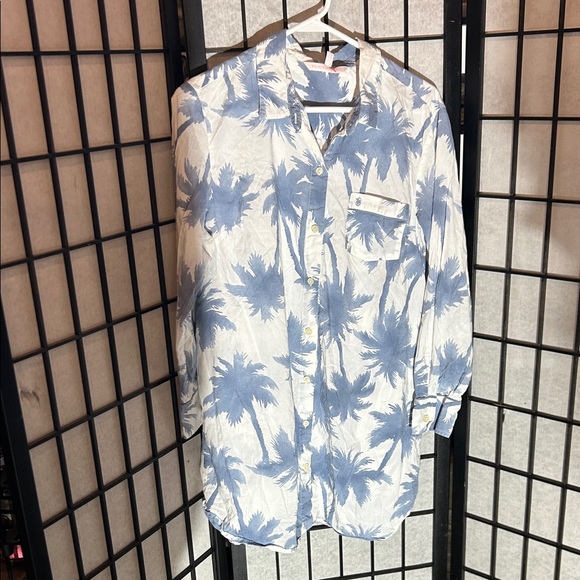 Victoria's Secret | Shirts | Victorias Secret Blue And White Palm ...